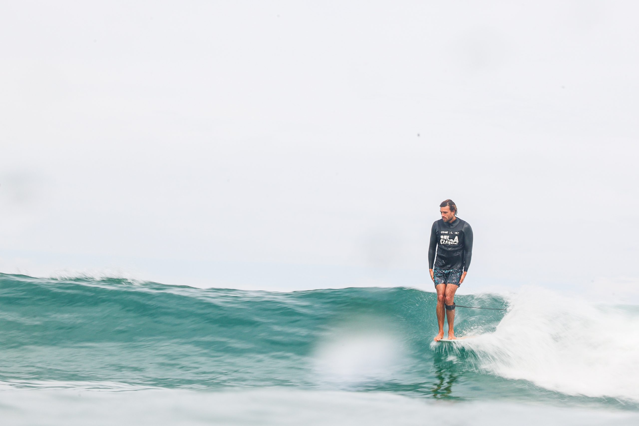 Sur le nose - Quenticq - Photographe Surf Pays Basque